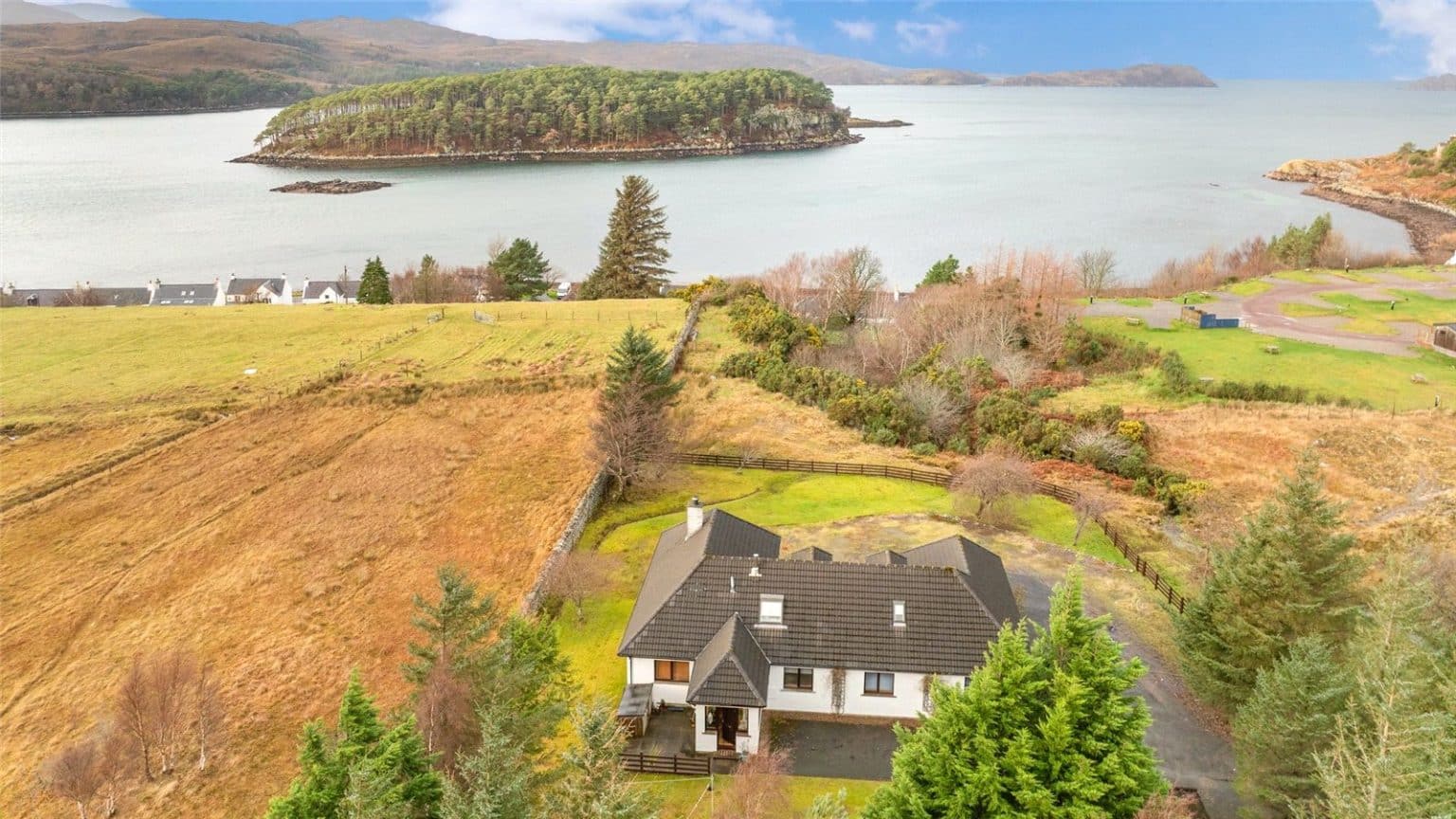 Homefield, Shieldaig, Strathcarron, Highland, IV54 8XN - Bell Ingram ...